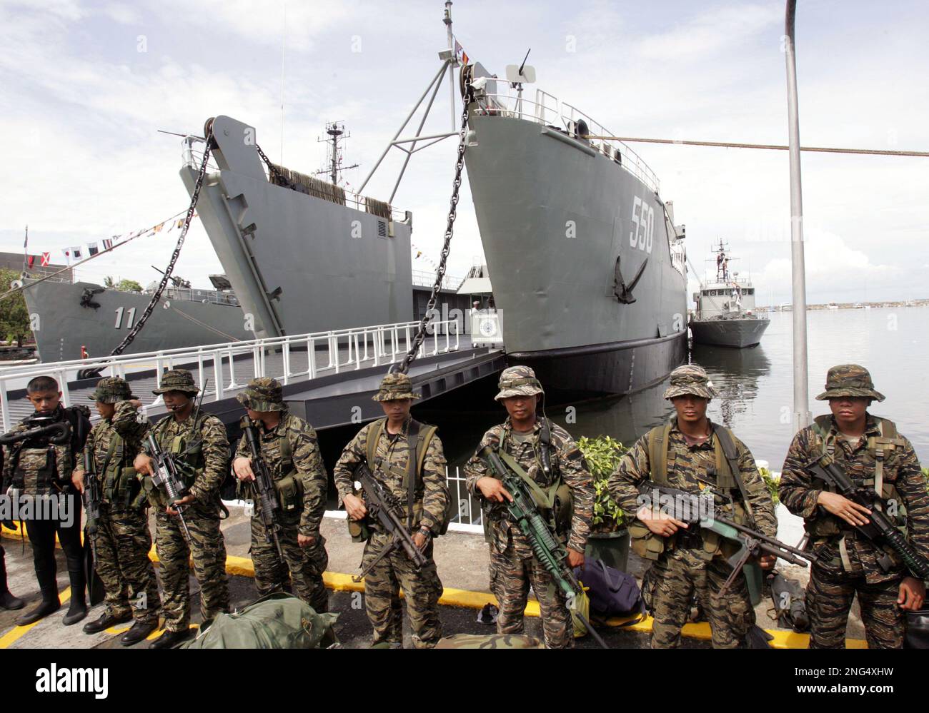 Philippine Navy SEALS prepare for inspection with the Navy's Logistics ...