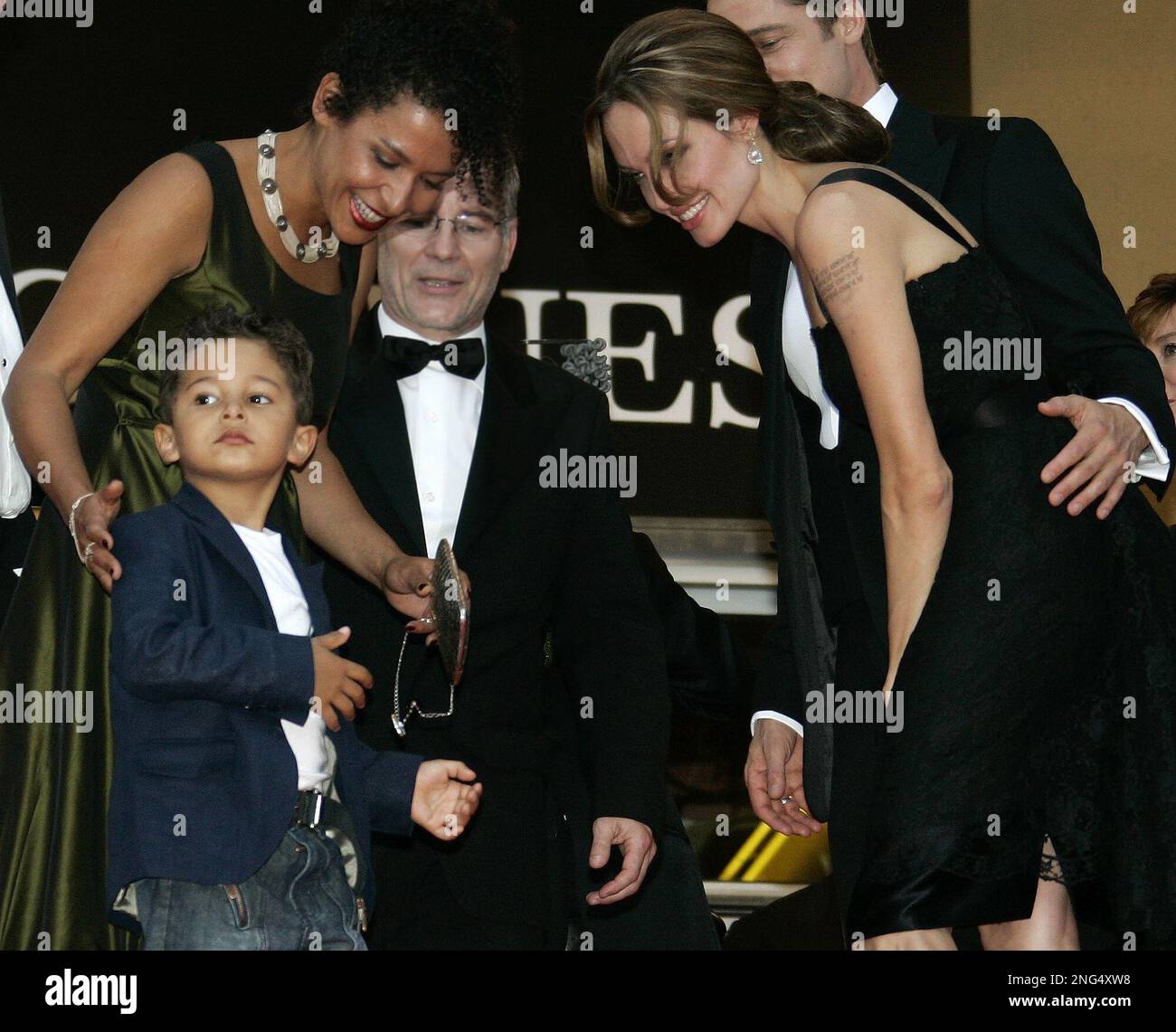 From left, French author Mariane Pearl with her son Adam Pearl, family ...