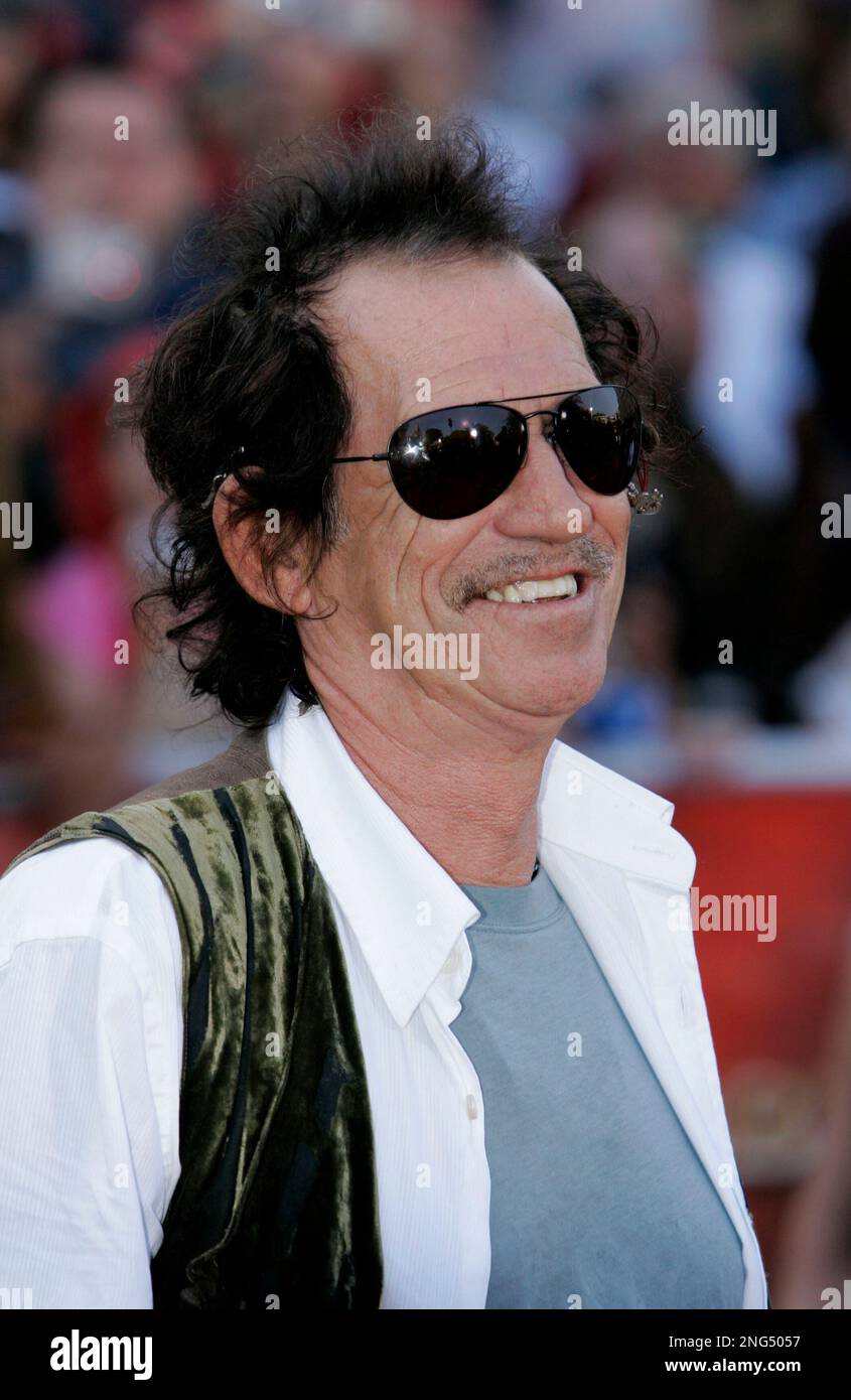 Keith Richards poses for photographers at the film premiere of "Pirates ...