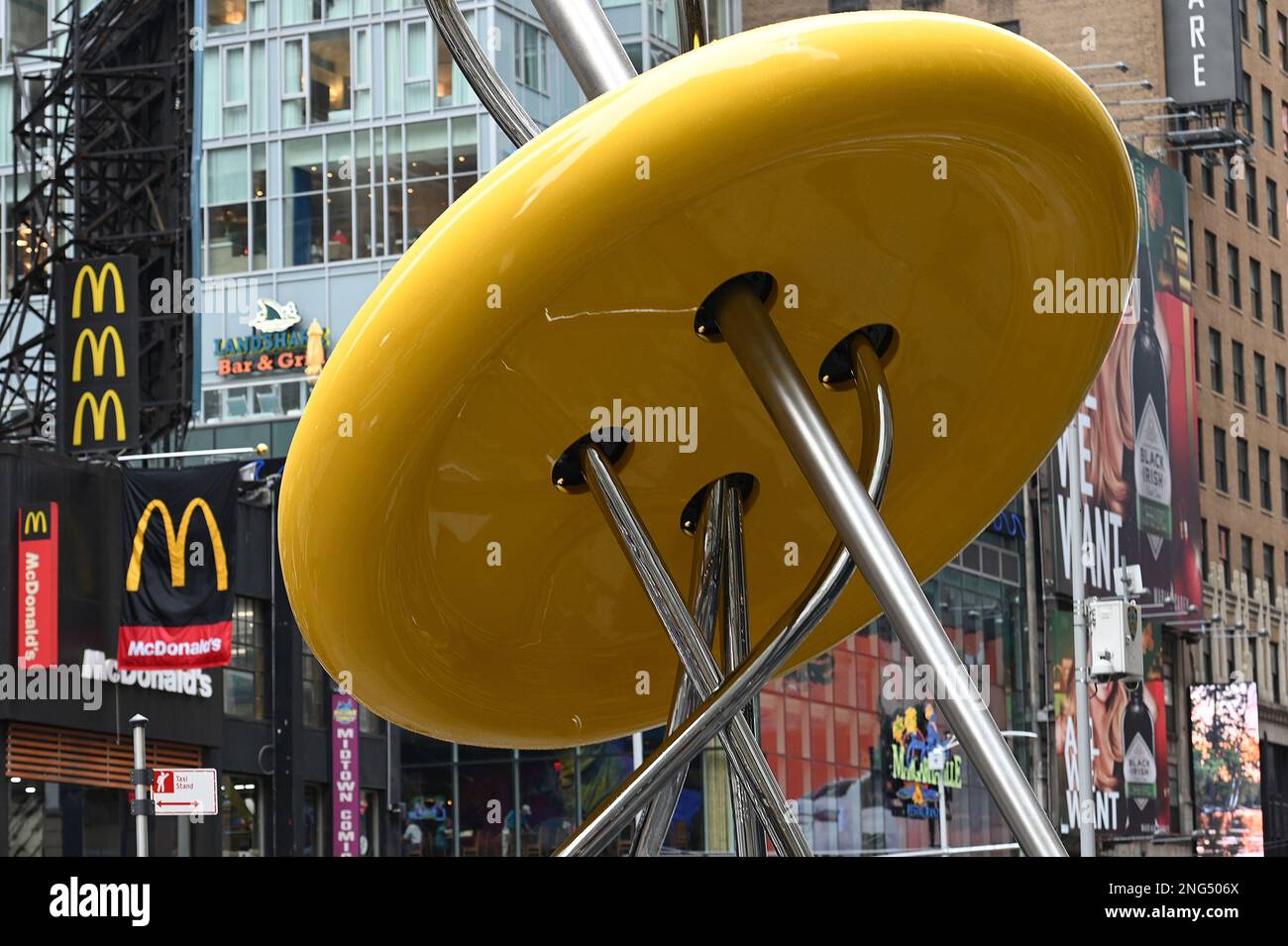 New York, USA. 17th Feb, 2023. View of the new giant ‘button' sculpture ...