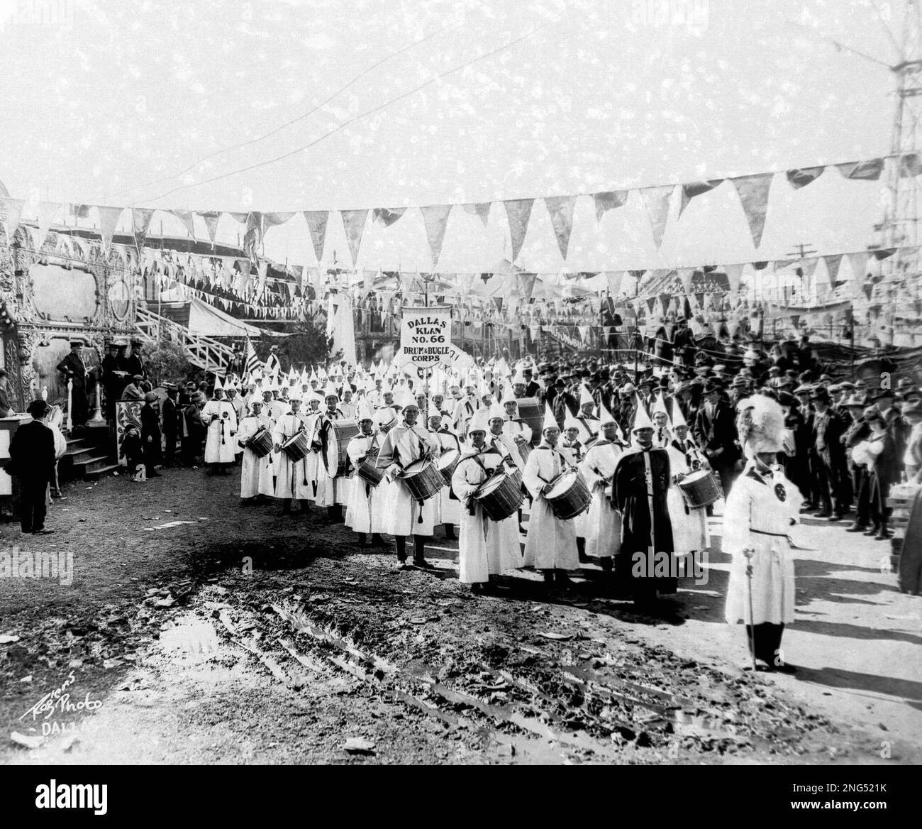 Fife And Drum Corps of the Dallas Klu Klux Klan arriving at the state ...