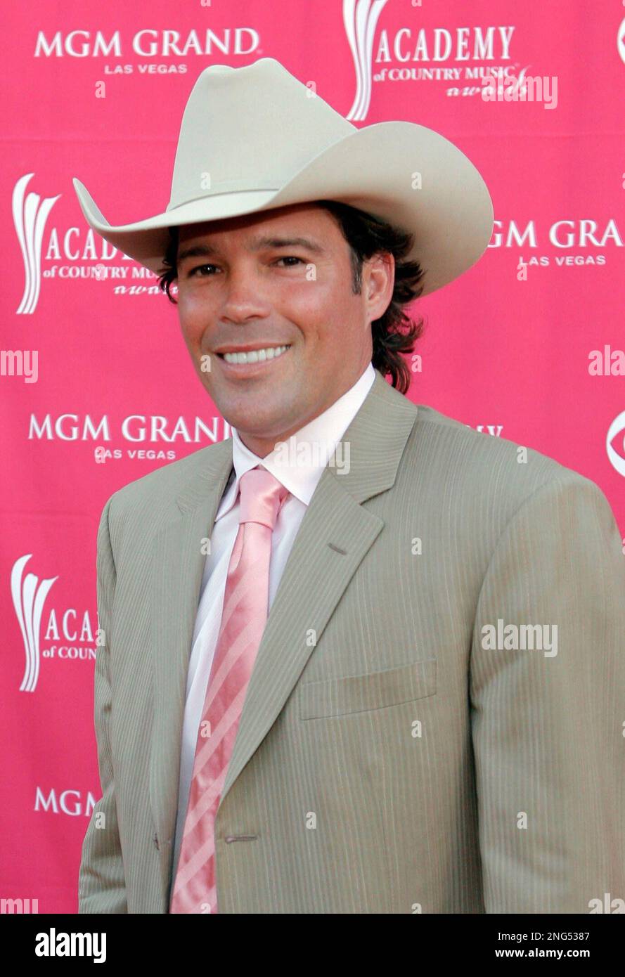Musician Clay Walker arrives at the 42nd Annual Academy of Country ...