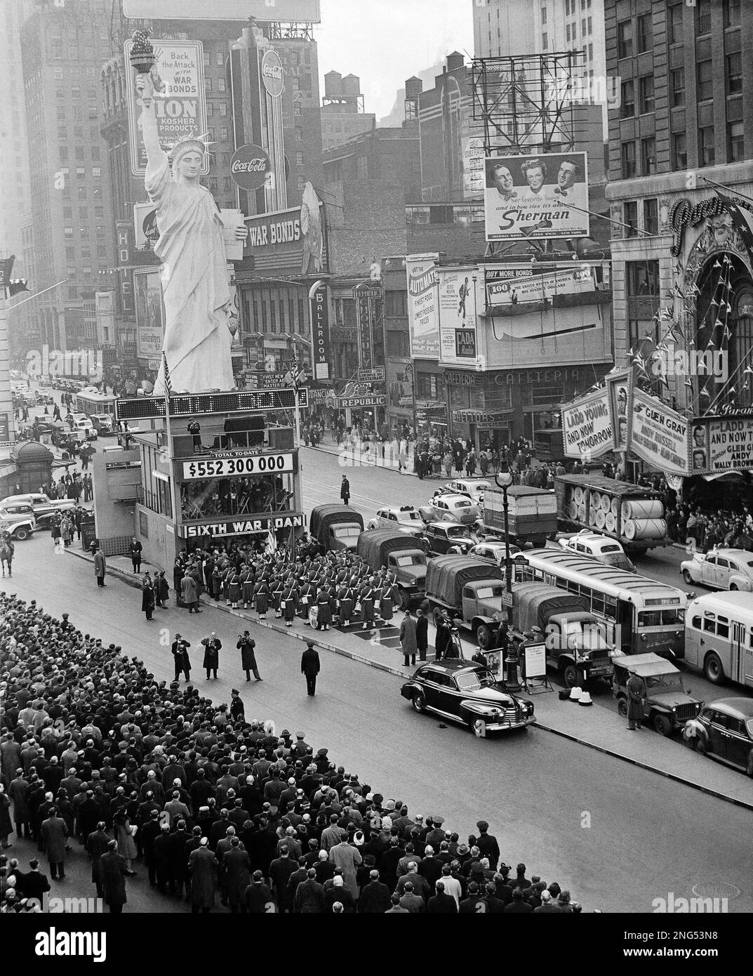 The usual hustle and bustle of New York's Times Square comes to a ...