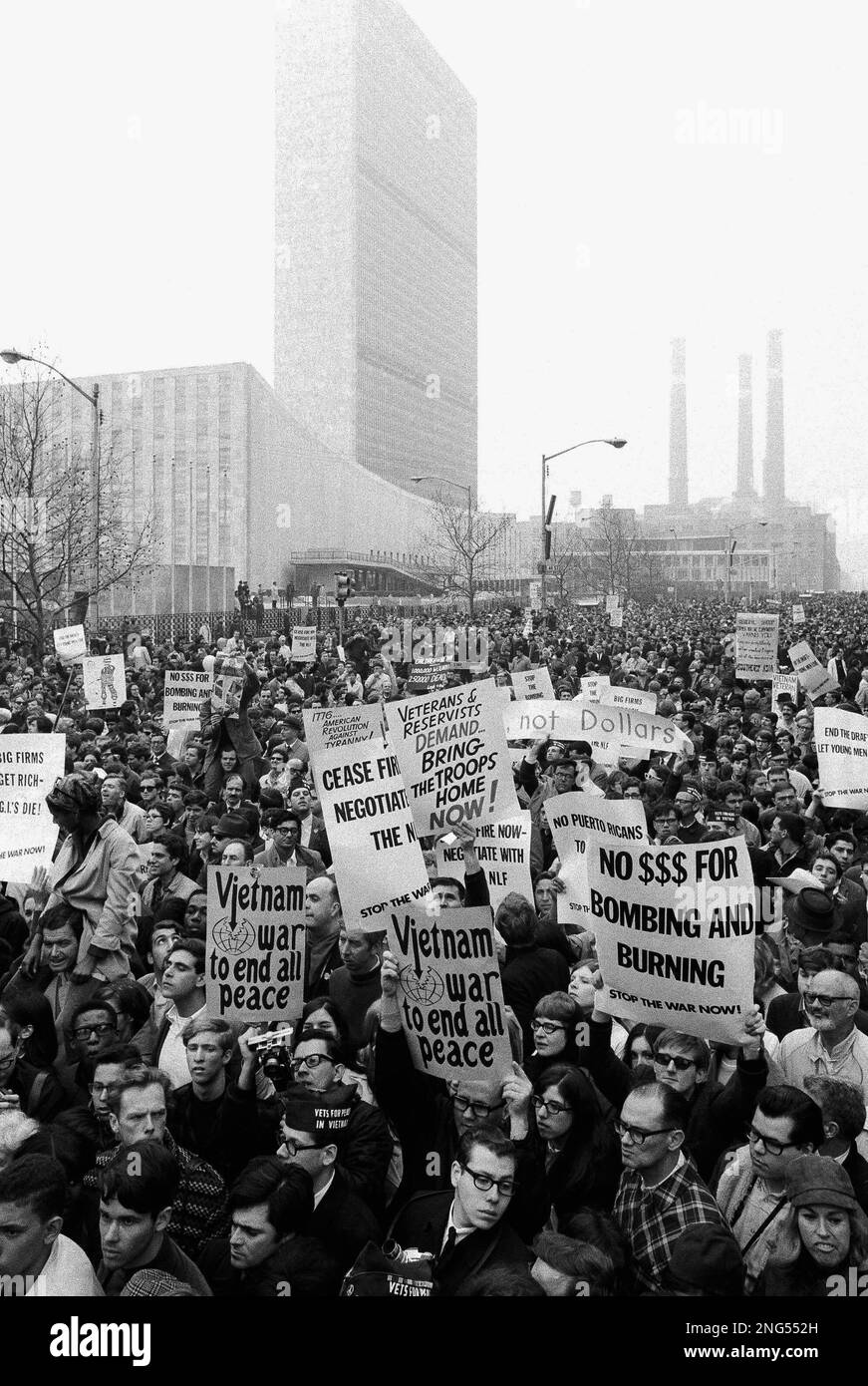 This was the scene at 41st street and the Avenue of Americas Nov. 5 ...