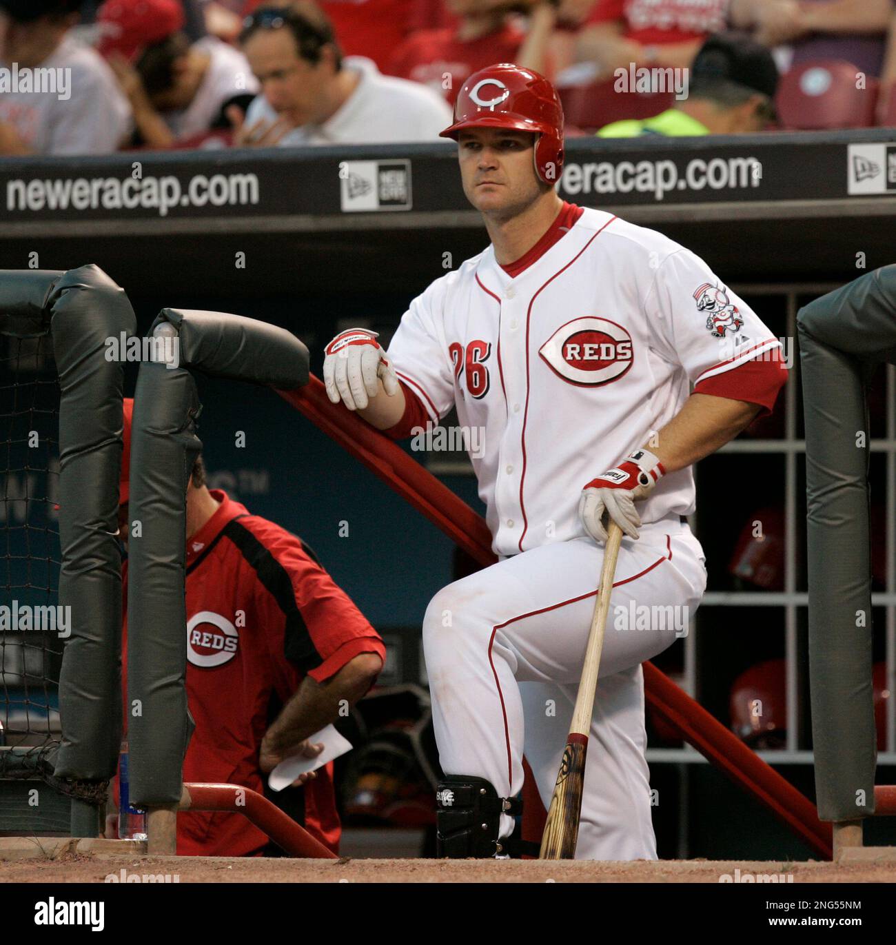 Cincinnati Reds' David Ross waits to bat during a baseball game against ...