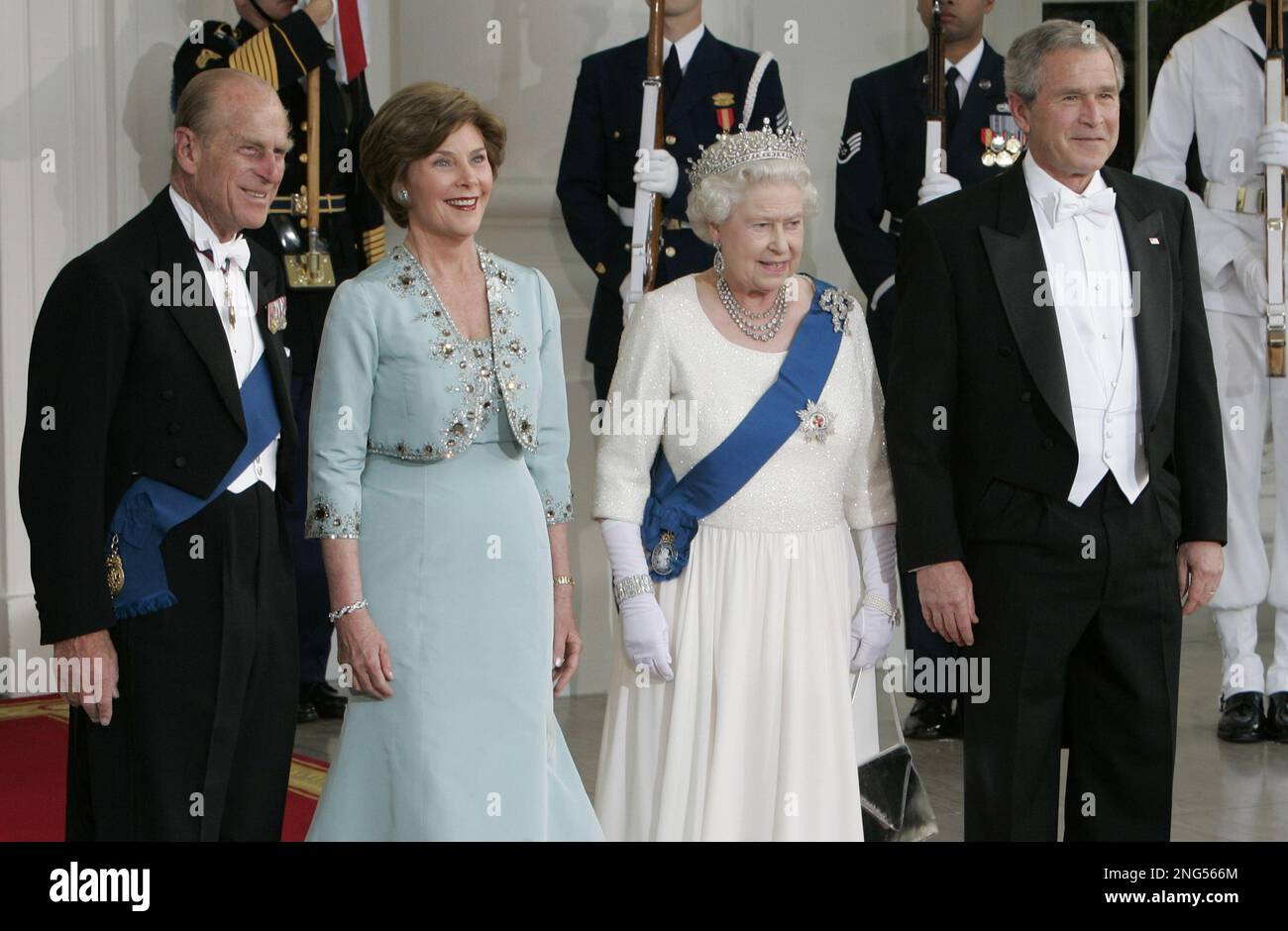 President Bush and first lady Laura Bush greet Queen Elizabeth II and ...