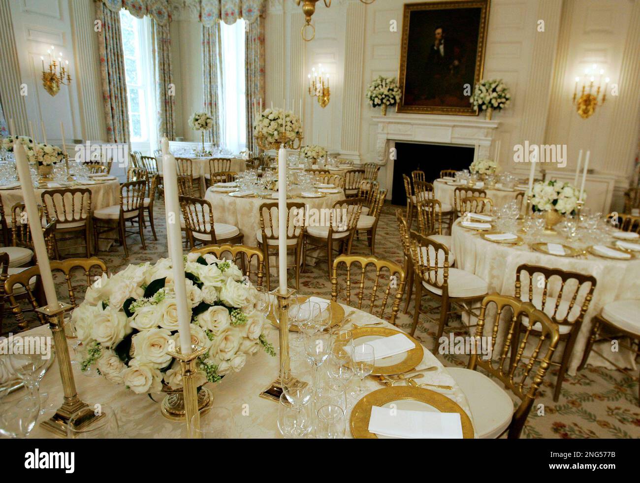 The place setting for the State Dinner in honor of Queen Elizabeth II ...