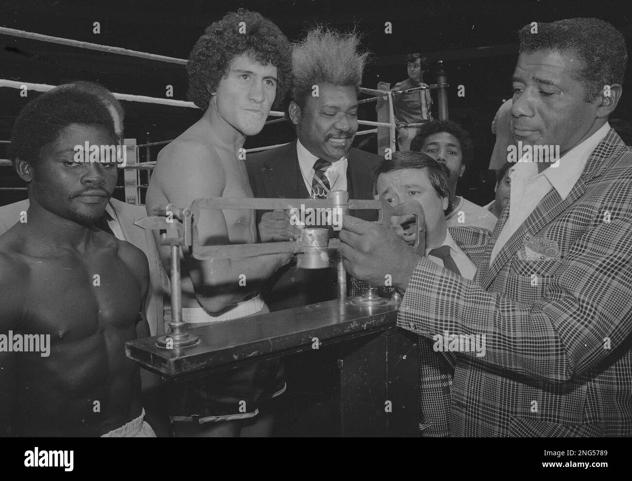 Salvador Sanchez, WBC featherweight champion, second from left, is ...