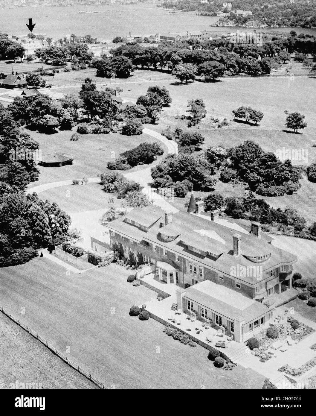 President John F. Kennedy and his family will stay at Hammersmith Farm ...