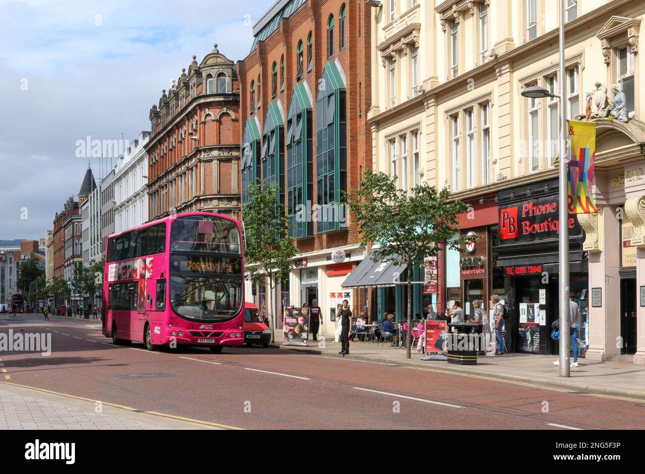 Translink bus hi-res stock photography and images - Alamy