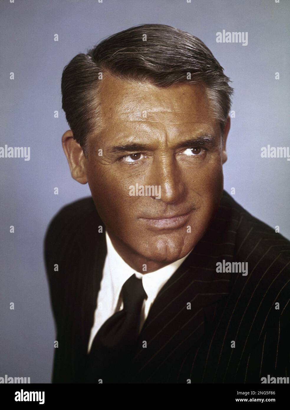 Actor Cary Grant poses for a photo in November 1964. (AP Photo Stock ...
