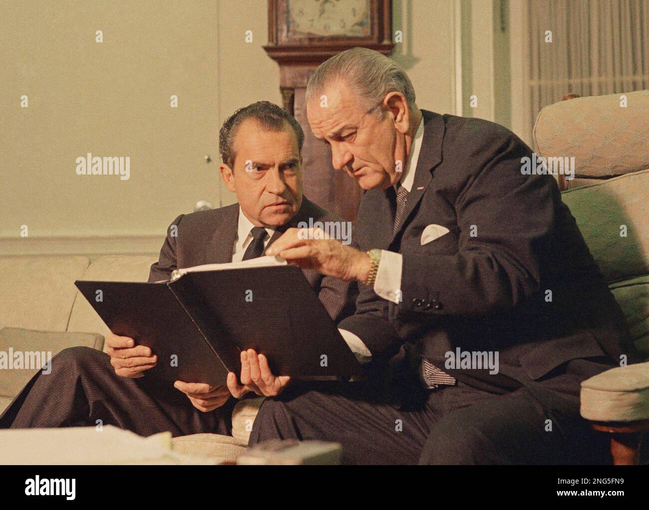 President Lyndon Johnson, right, confers with President-elect Richard ...