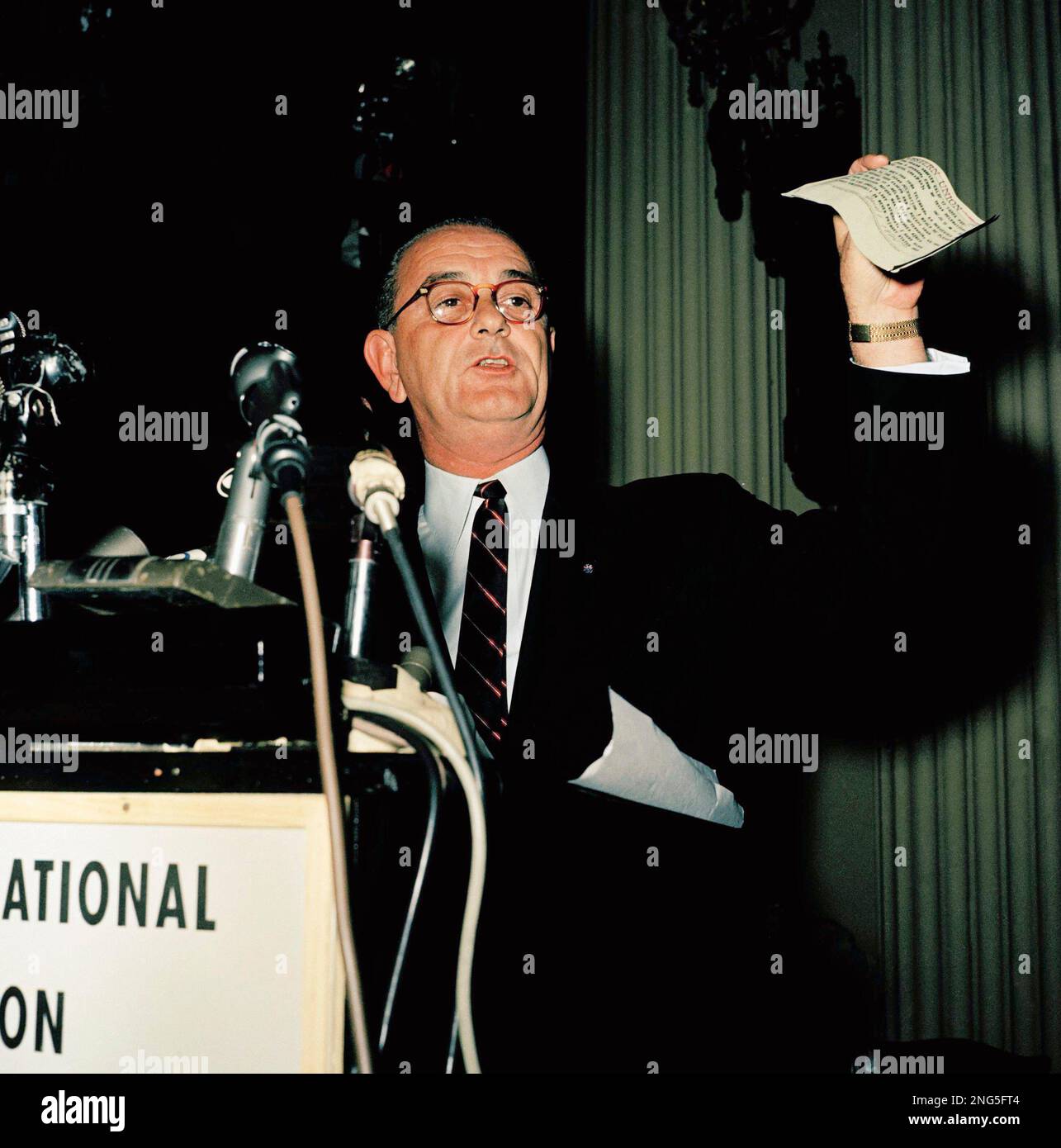 Lyndon B. Johnson at the Democratic National Convention, July 12, 1960 ...