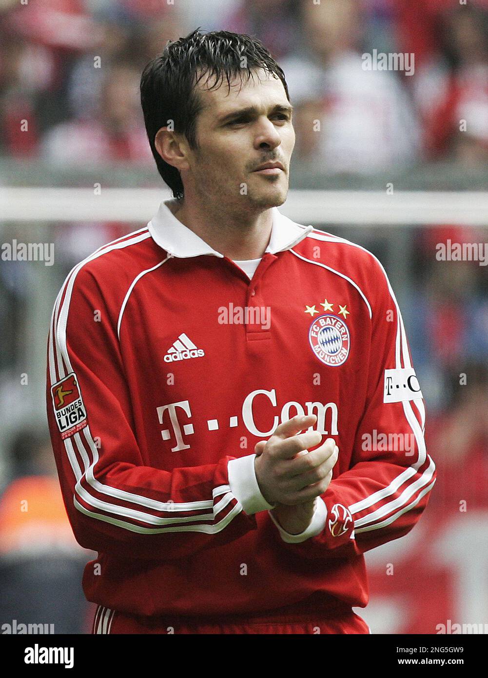 Munich's Willy Sagnol from France reacts during the German first soccer ...
