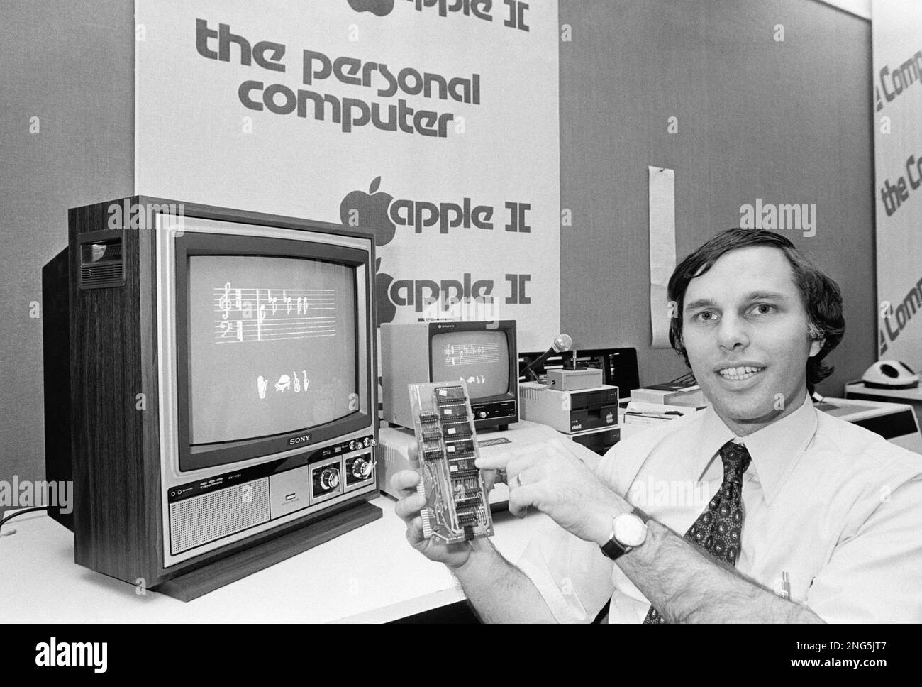 Joel Skolnick computer store manager in Cambridge, Mass., displays a ...