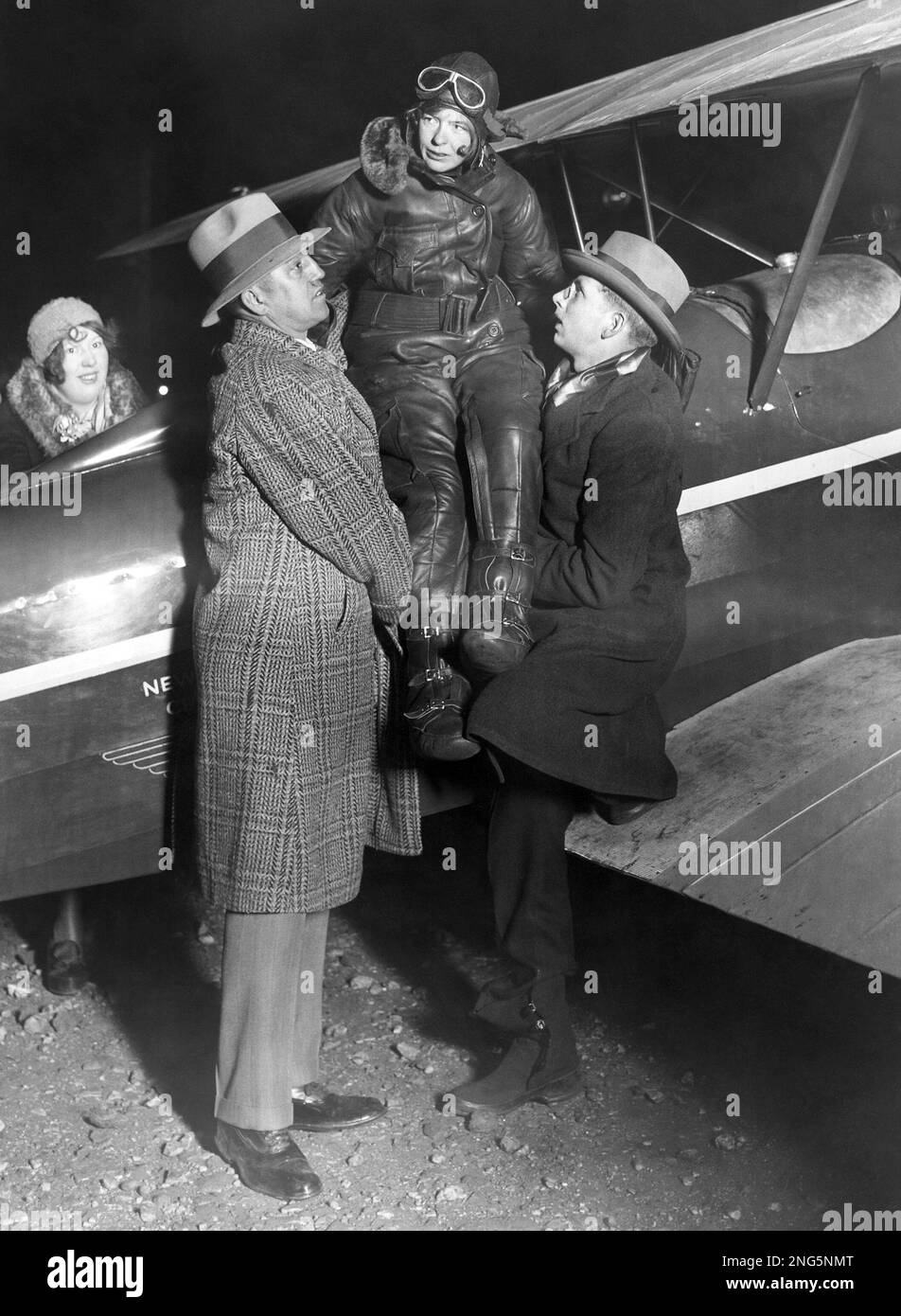 Seventeen-year-old Elinor Smith, aka "The Flying Flapper," established ...