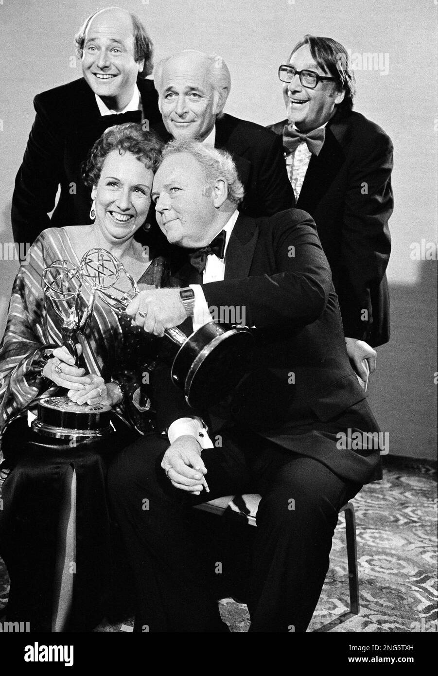 Actors Jean Stapleton, seated, left, and Carroll O'Connor, seated ...