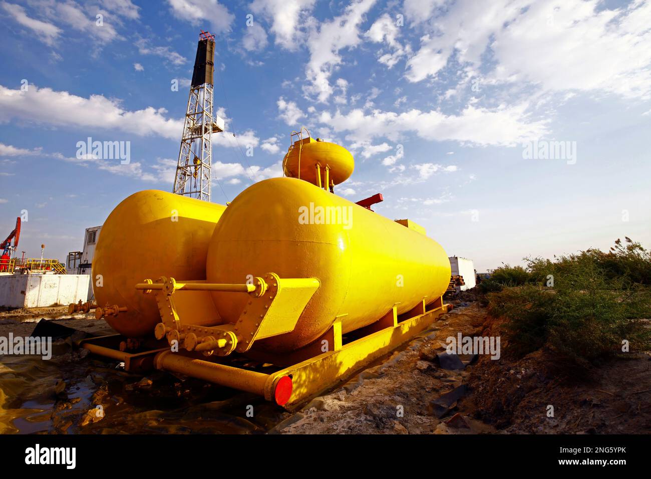 The oil tank Stock Photo - Alamy