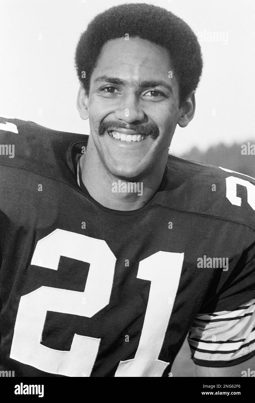 The Pittsburgh Steelers' Tony Dungy on August 21, 1979. (AP Photo Stock Photo - Alamy