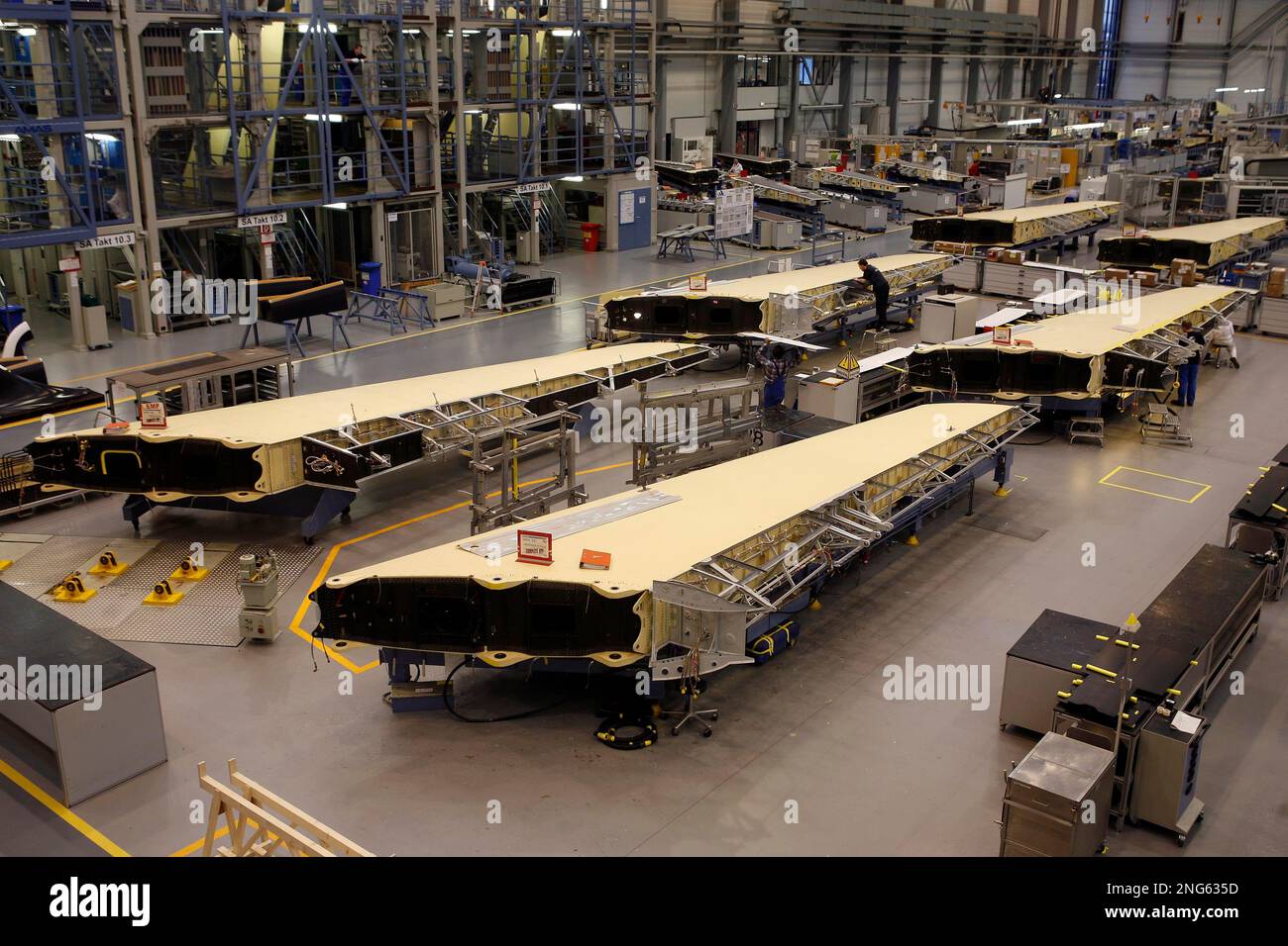 Seitenleitwerke fuer den Airbus A380 im Werk Stade am Dienstag, 6.Maerz ...