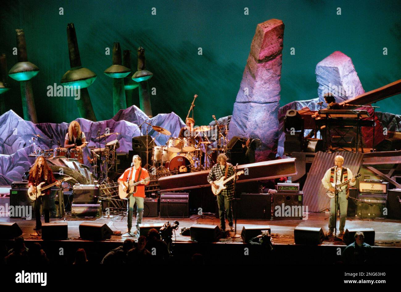 The rock band the Eagles performs together for the first time in 14 ...