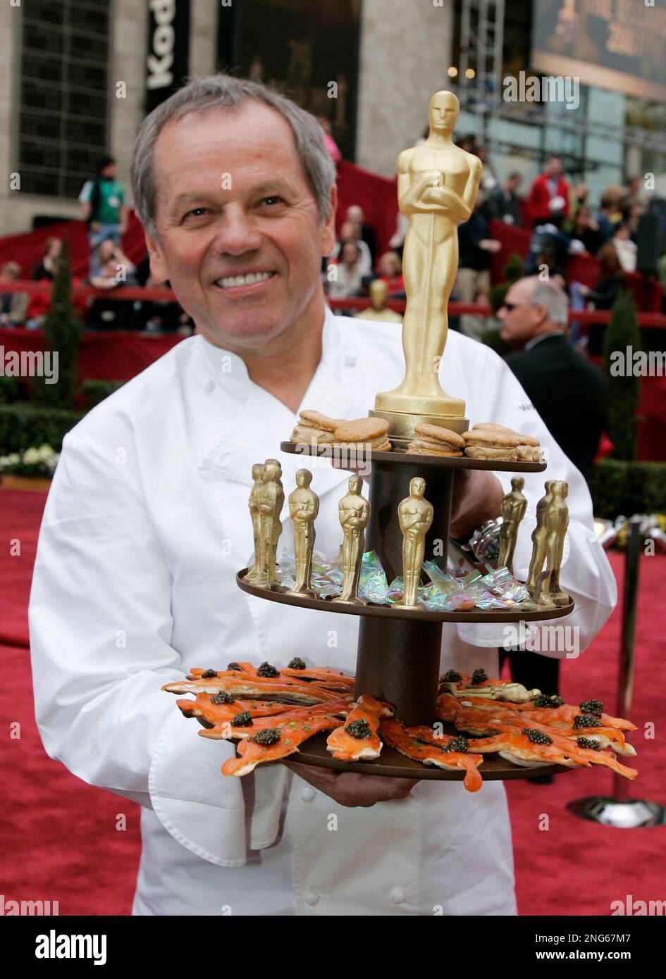 Celebrity chef Wolfgang Puck shows off his creations of Oscar ...