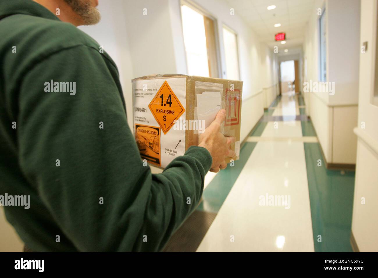 Kirk Yeager, a forensic scientist who heads the explosives unit at the ...