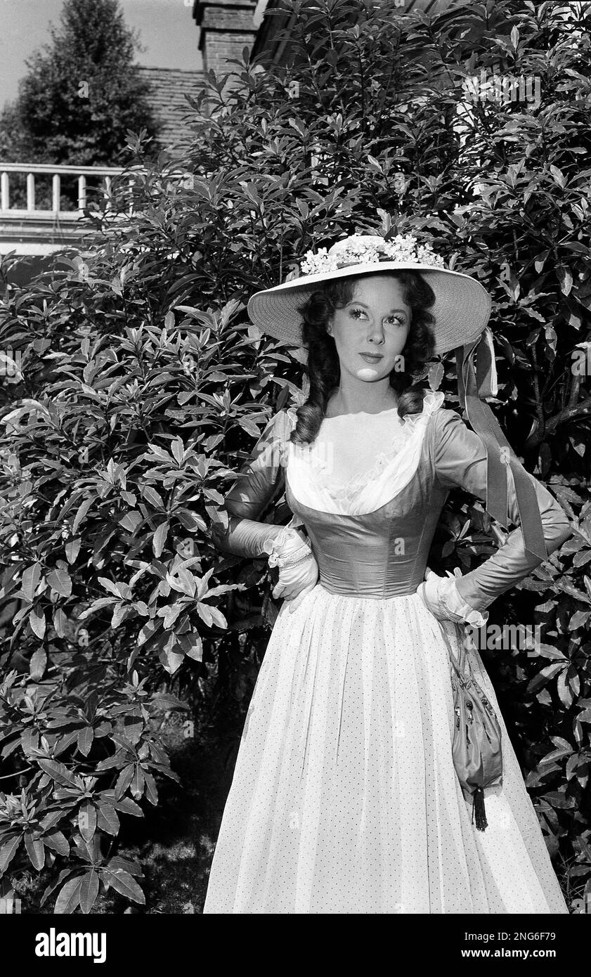 Actress Susan Hayward, is shown on a Hollywood set on Nov. 5, 1952 ...