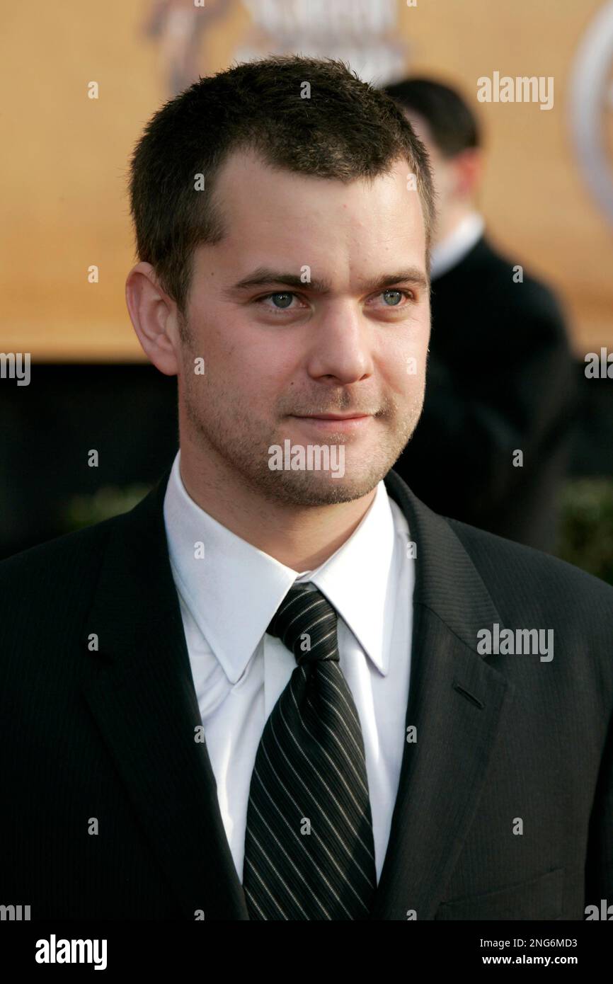 Joshua Jackson arrives at the 13th Annual Screen Actors Guild Awards on ...