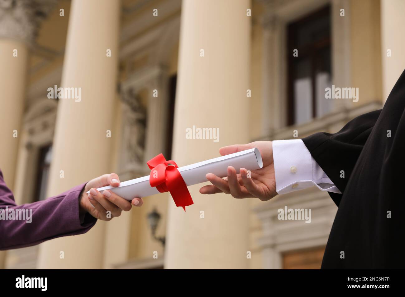 Receiving diploma hi-res stock photography and images - Alamy
