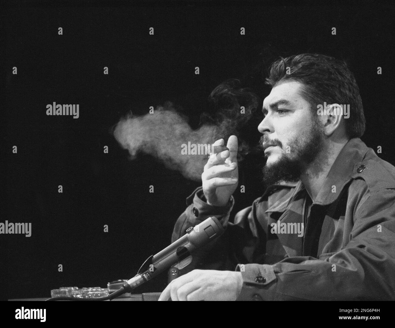 Latin American revolutionary Ernesto "Che" Guevara is seen in 1964. (AP ...