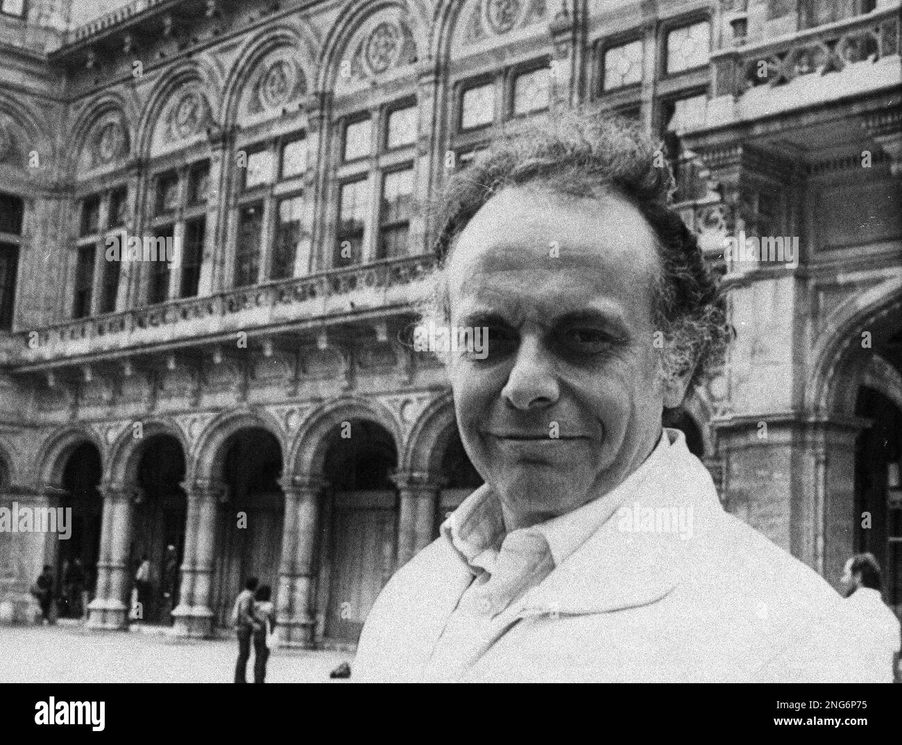 U.S. conductor Lorin Maazel is seen in June 1984 in front of Vienna's ...
