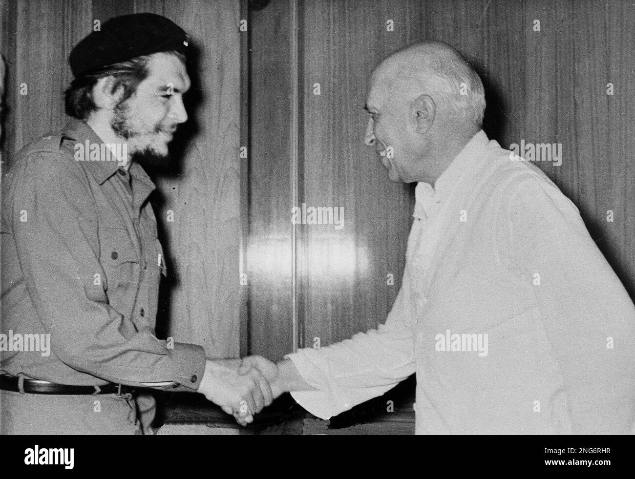 Commander Ernesto "Che" Guevara, the Argentine doctor who became one of ...