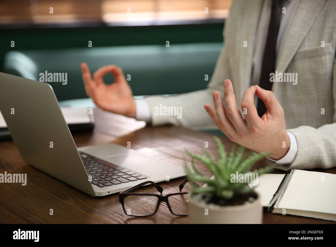Mudra office hi-res stock photography and images - Alamy