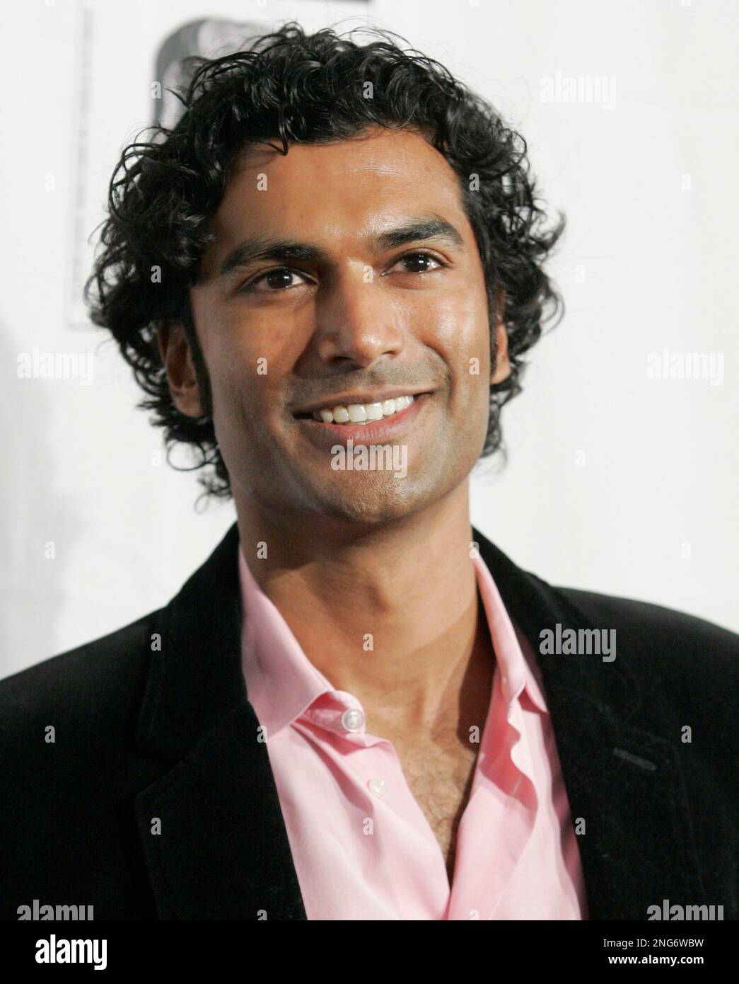 Actor Sendhil Ramamurthy arrives at the Four Seasons Hotel for the ...