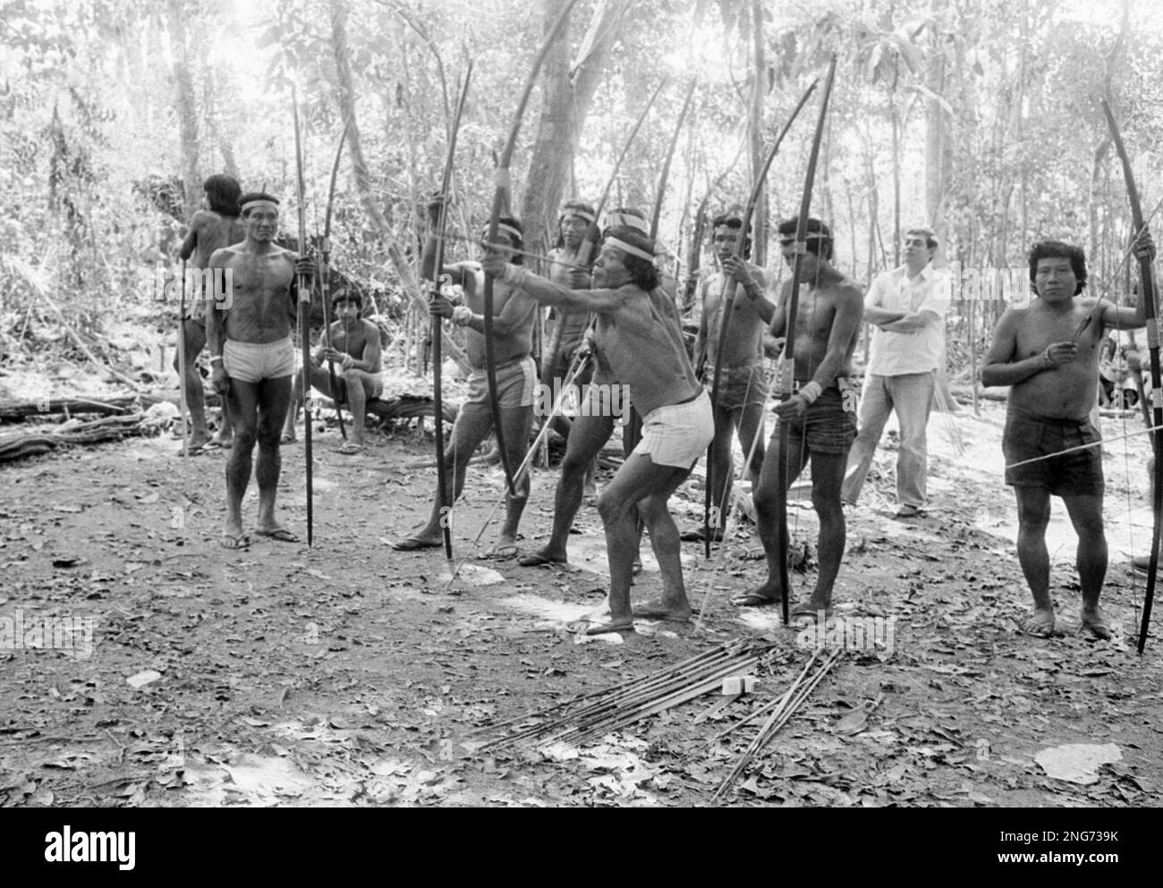 Tribesmen brazil hi-res stock photography and images - Alamy