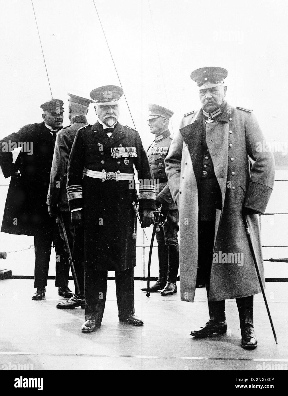 German President Paul Von Hindenburg arrives on the German Navy ...