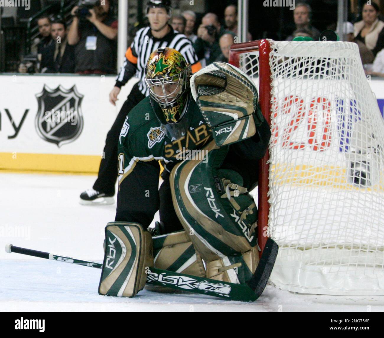 Dallas Stars goalie Mike Smith (41) protects the goal against pressure ...