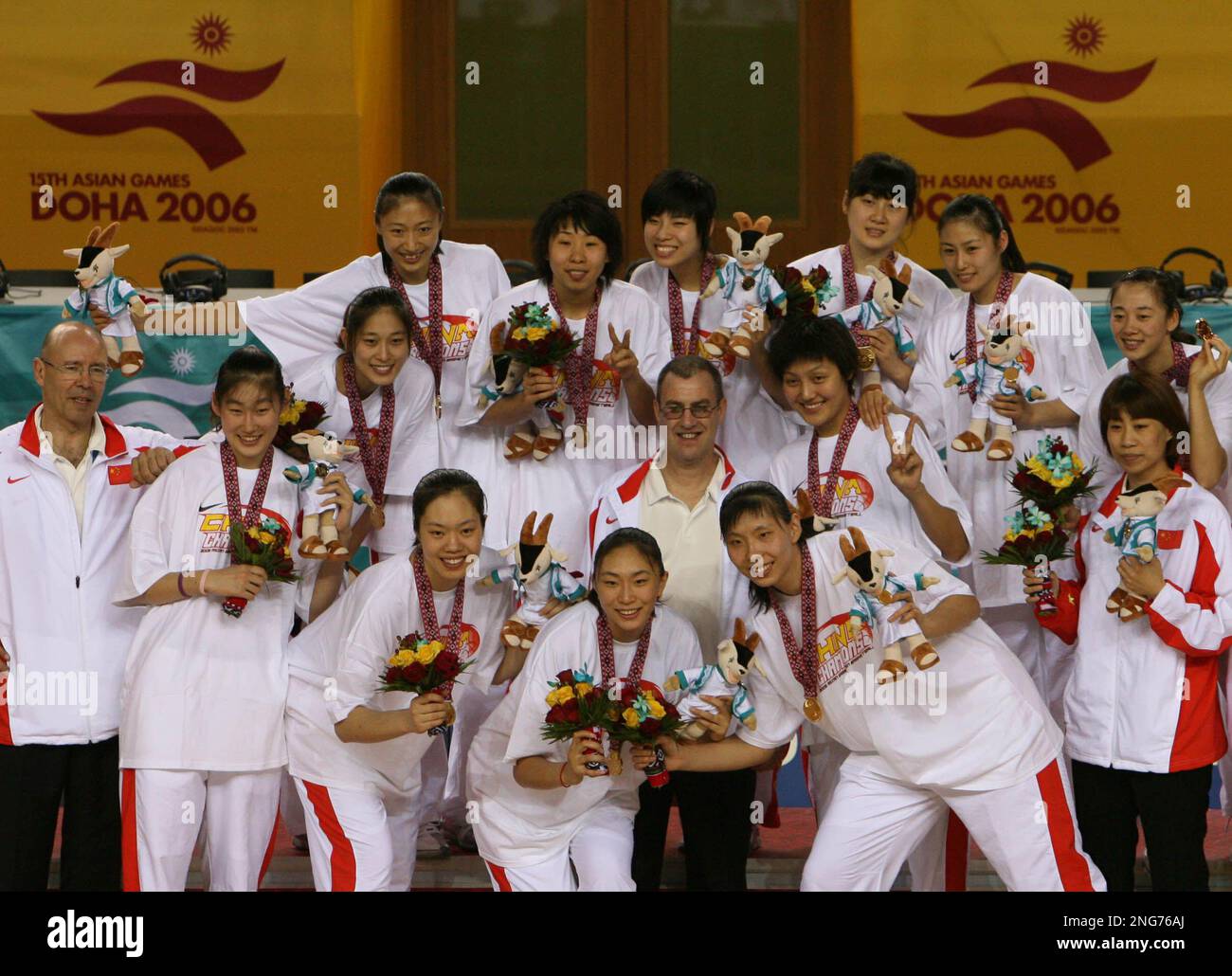 Gold medal winning China team celebrates after winning over Taiwan in ...