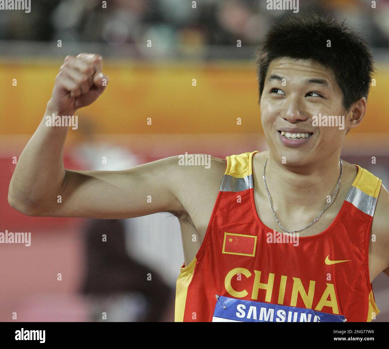 China's Li Yanxi reacts after winning the gold medal in the Men's ...