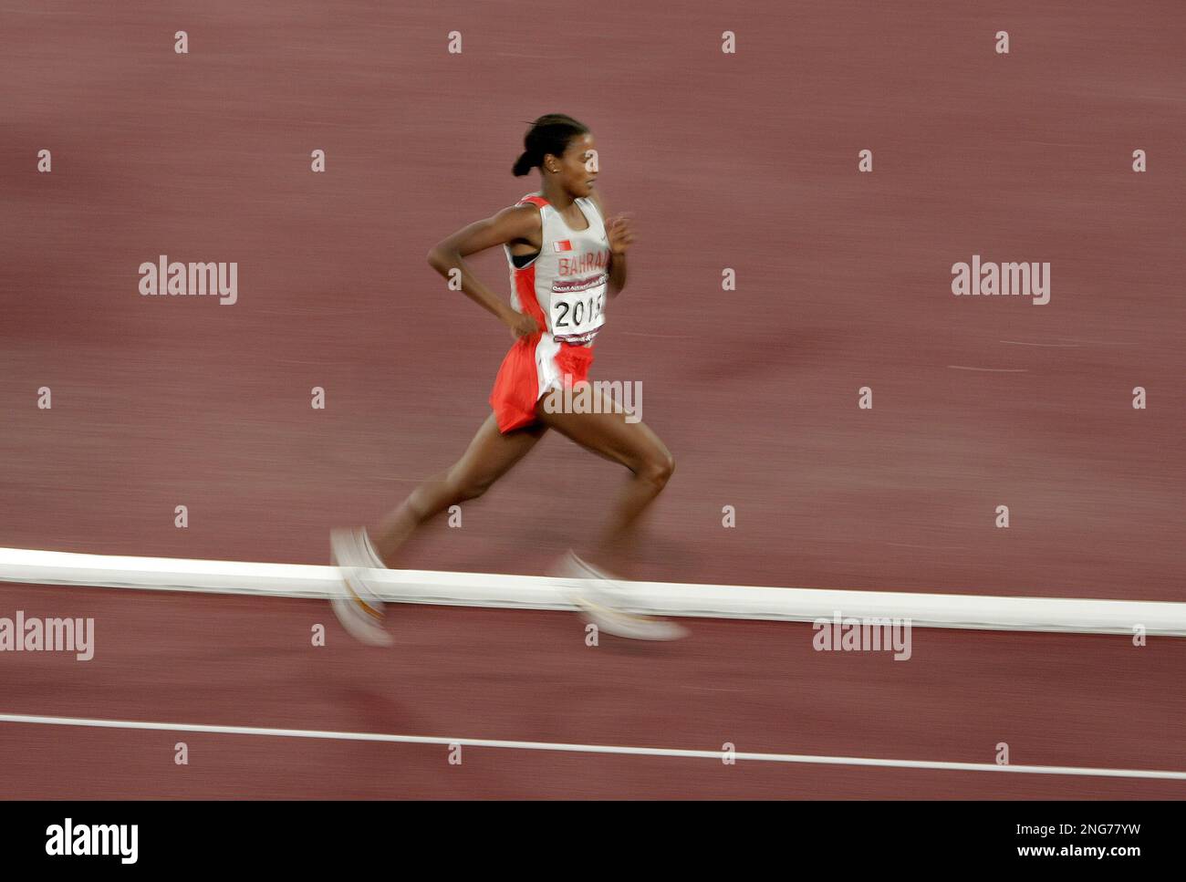 Bahrain's Maryam Yusuf Jamal runs on her way to winning the gold medal ...