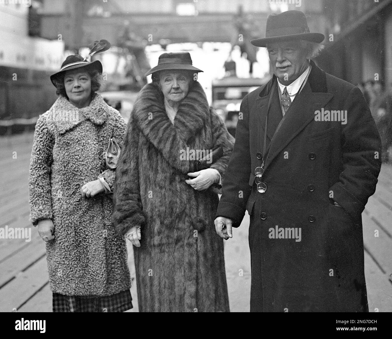 Former MP David Lloyd George and his wife Margaret, centre, were ...