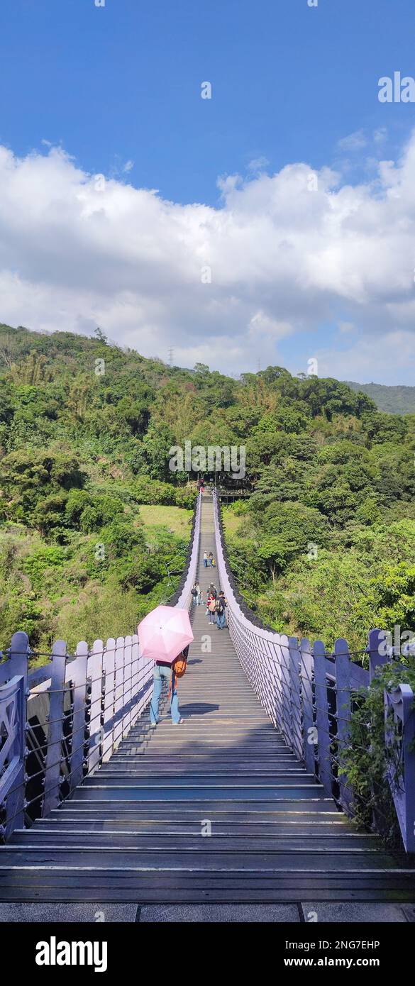 Baishi Lake Suspension Bridge, Taipei City - Feb 17, 2023 : Baishi Lake ...