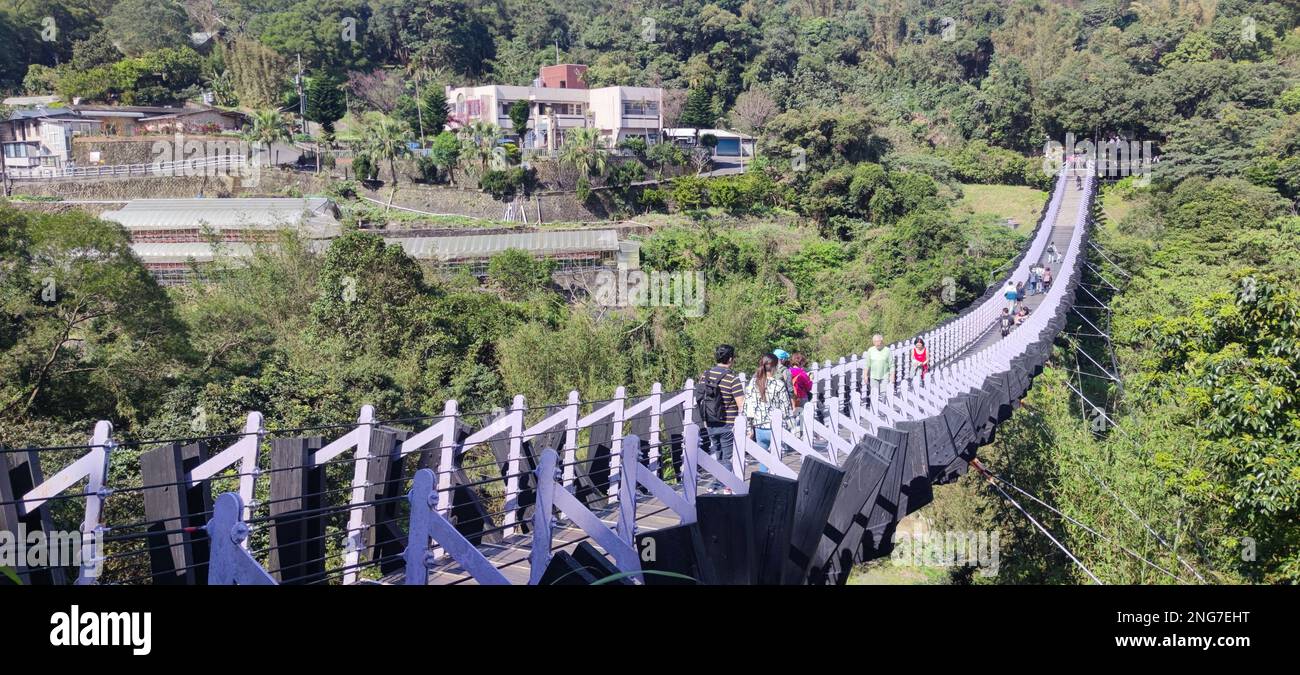 Baishi Lake Suspension Bridge, Taipei City - Feb 17, 2023 : Baishi Lake ...