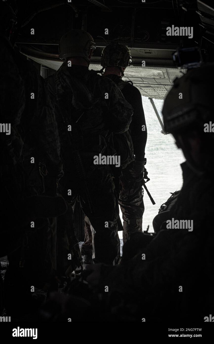 U.S. Marines with Alpha Company, 2d Reconnaissance Battalion, 2d Marine ...