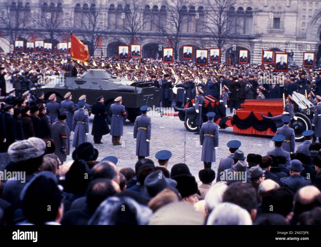 Communist party leaders and the Soviet state give their last respect as ...