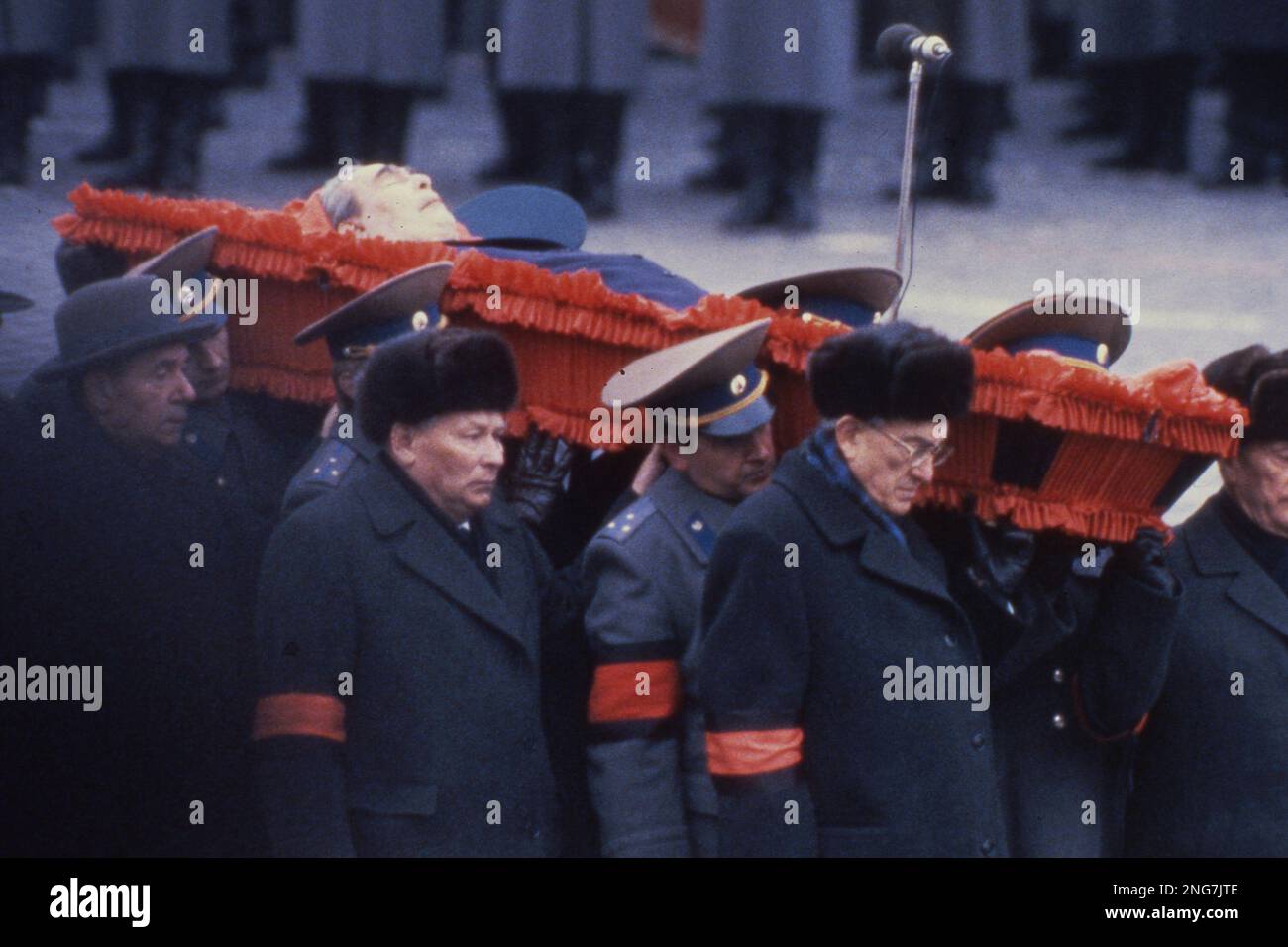 Communist party leaders and the Soviet state carry the coffin of their ...