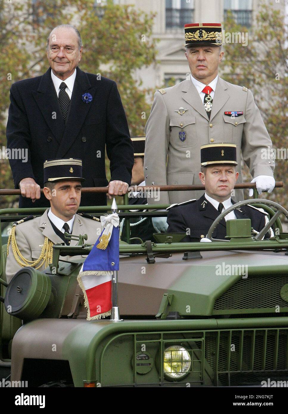 French President Jacques Chirac, left, and French Army Chief of Staff ...