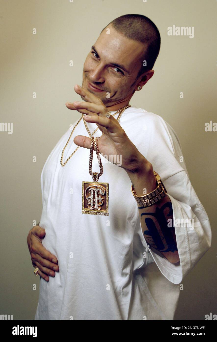 Kevin Federline poses for a portrait backstage at the "CD USA ...