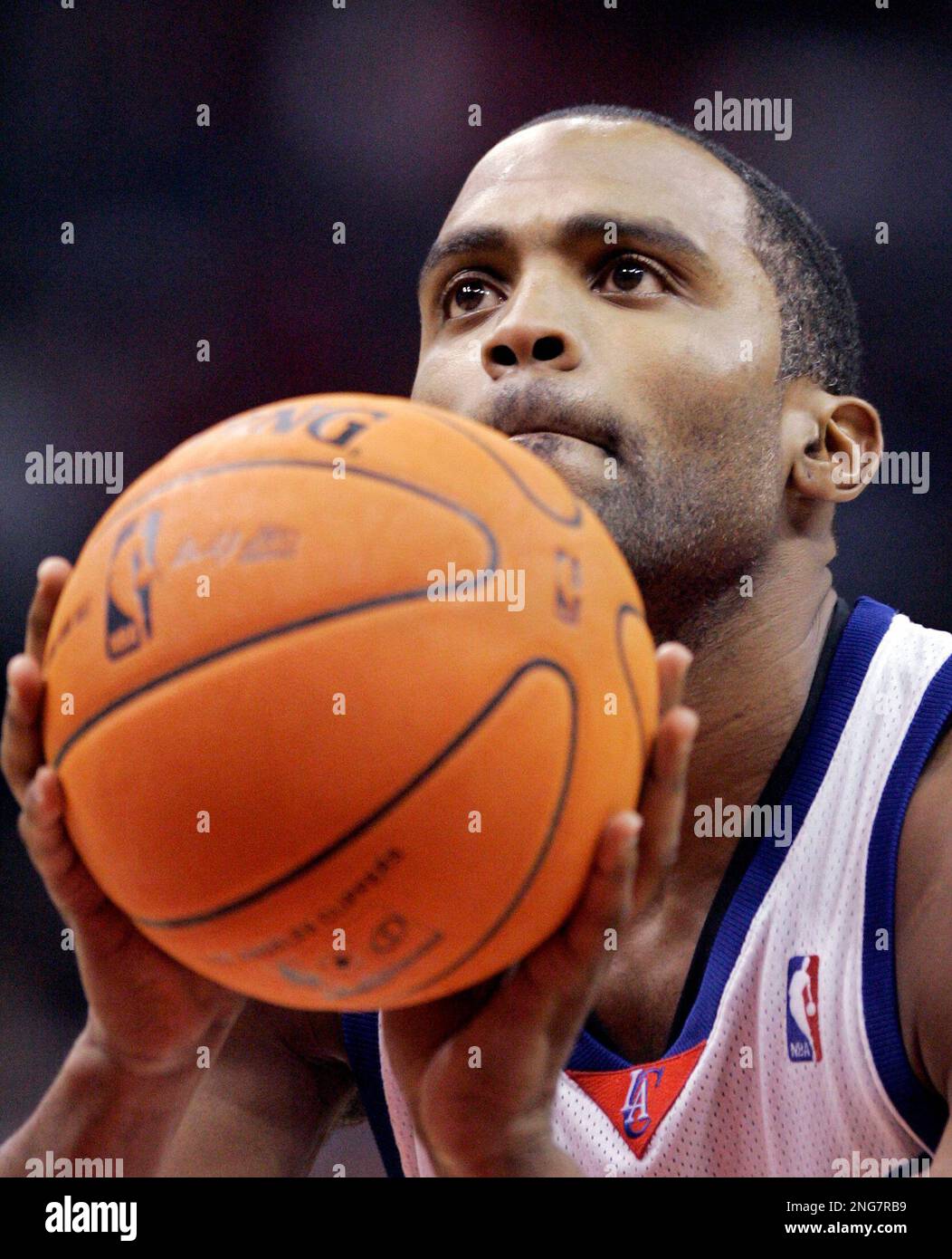 Los Angeles Clippers' Cuttino Mobley shoots a free throw during the ...
